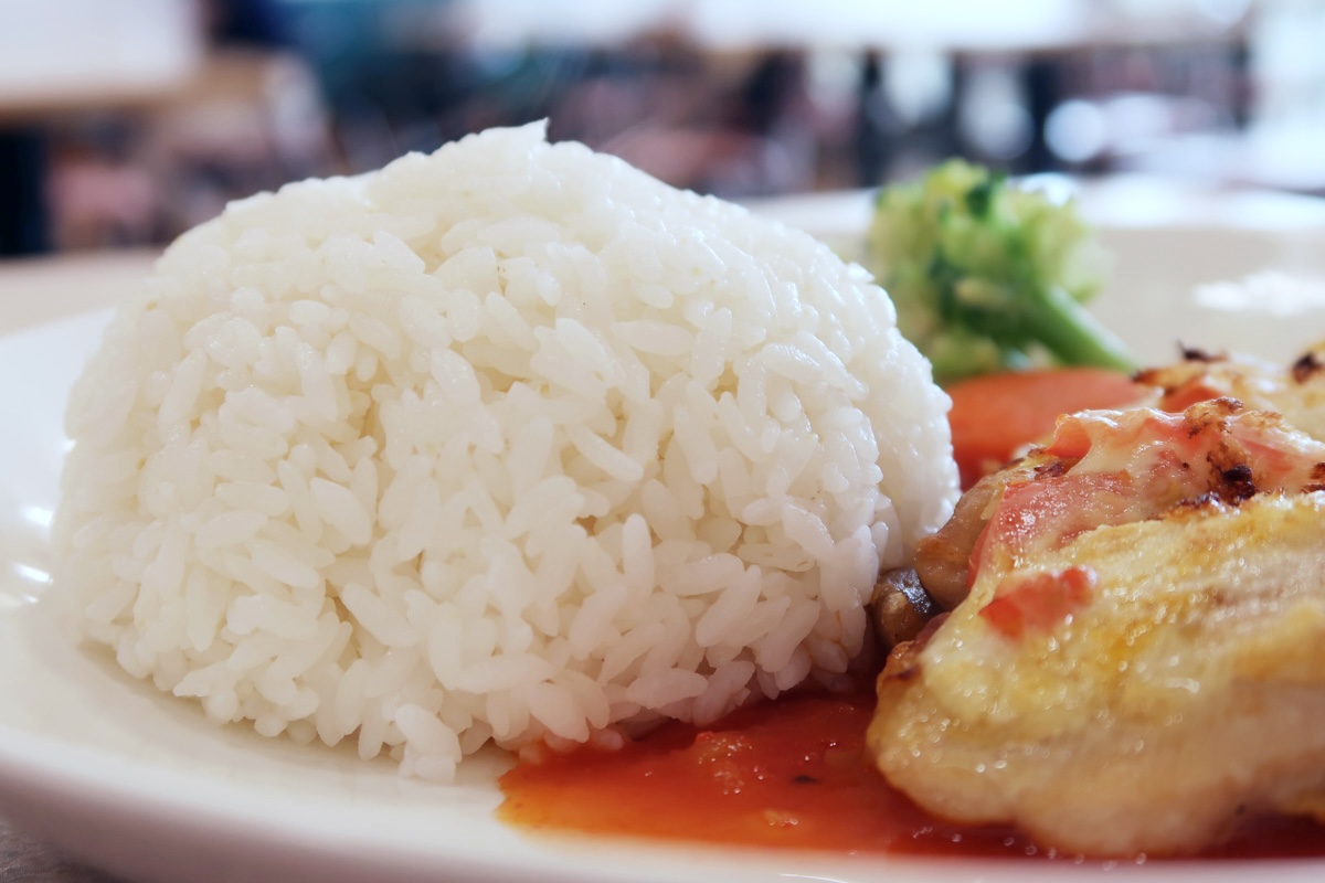 那覇市天久りうぼう内「PIZZA HOUSE Jr.（ピザハウスジュニア）」沖縄独自のファミレスで洋食をいただく。 - 毎日ビール.jp