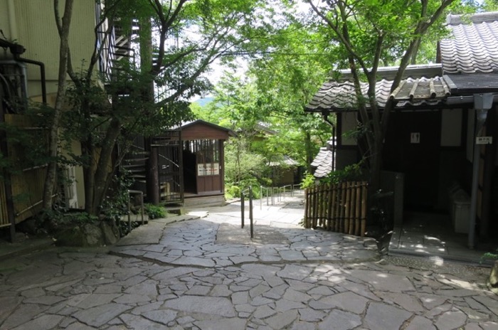 湯布院温泉「山のホテル 夢想園」の大露天風呂が凄かった！ - 毎日ビール.jp