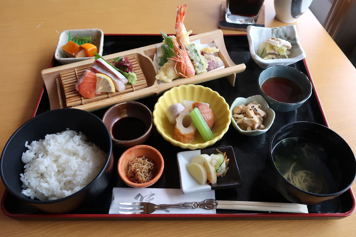 うるま市「創作和食 真」丁寧な和御膳ランチがおいしい！地元民に人気の理由がよくわかるお店。 - 毎日ビール.jp