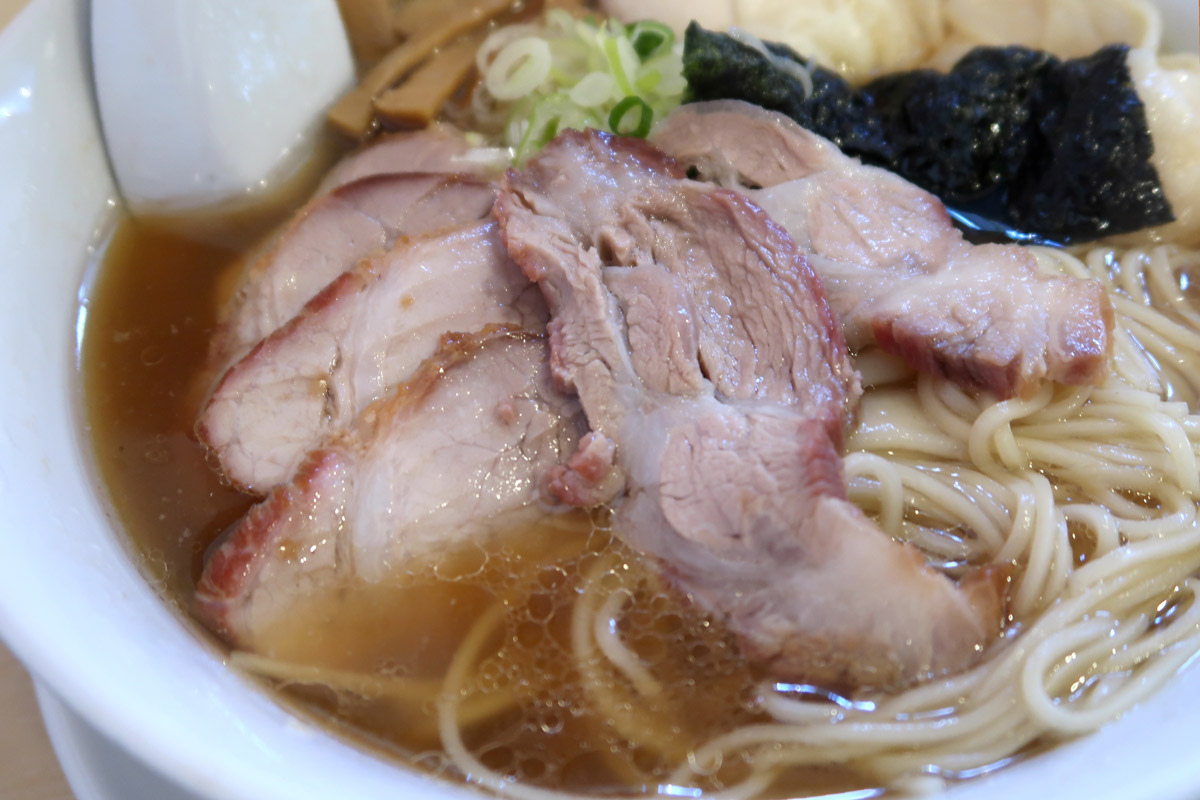 【閉店】宜野湾市「支那そばかでかる 沖国前店」この職人の麺を一生食べたい。究極の丼に心を揺さぶられた日。 - 毎日ビール.jp