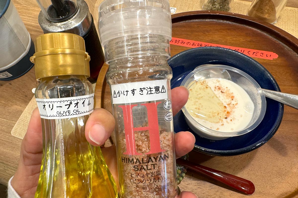 那覇市「花商ファクトリーカフェ」ジーマーミ豆腐の食べ放題付きランチ！好みの味を探そう。 - 毎日ビール.jp